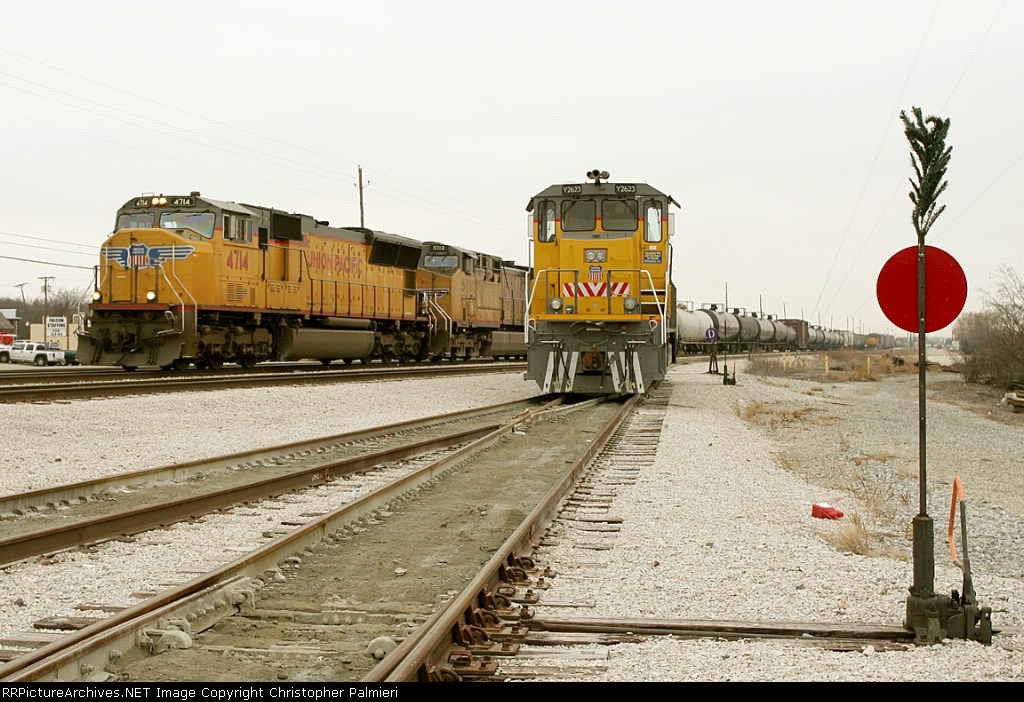 UP 4714 and UPY 2623